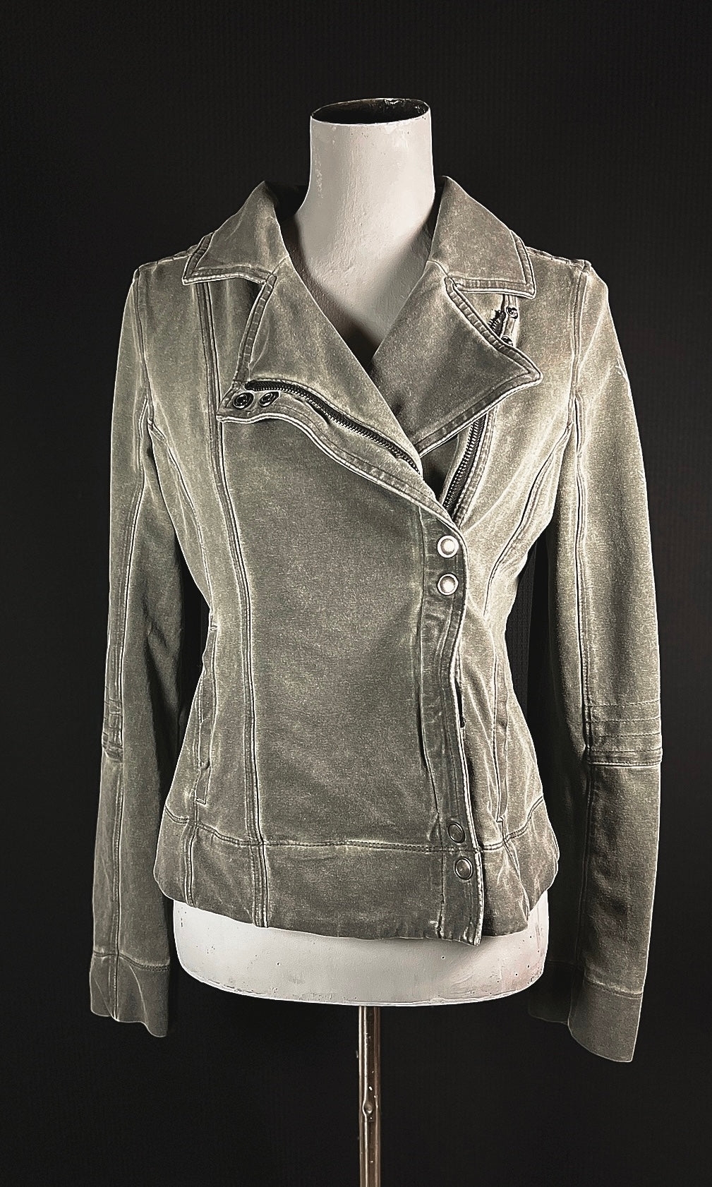 OOAK SMALL ELK SKULL OLIVE MOTO ZIP JACKET – SOVRIN apparel